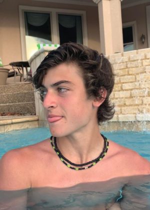 Sam Hurley Height, Weight, Age, Girlfriend, Family, Biography