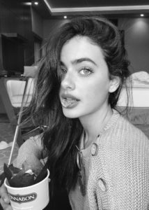 Yael Shelbia Height, Weight, Age, Boyfriend, Family, Facts, Biography