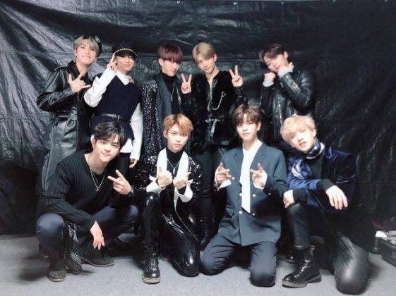 Lee Know Height, Weight, Age, Girlfriend, Family, Facts, Biography