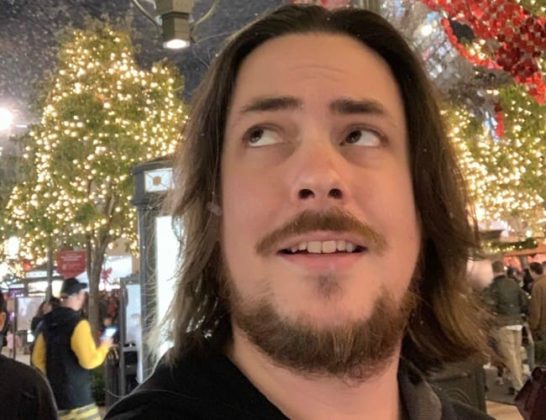 Arin Hanson (Egoraptor) Height, Weight, Age, Spouse, Children, Biography