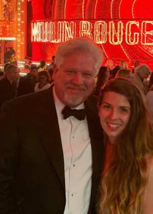 Glenn Beck Height, Weight, Age, Spouse, Family, Facts, Biography