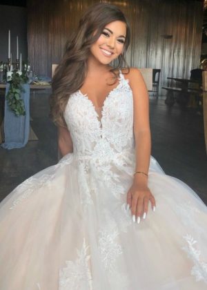 Steph Pappas Height, Weight, Age, Boyfriend, Family, Facts, Biography