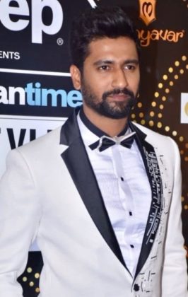 Vicky Kaushal Height, Weight, Age, Girlfriend, Family, Facts, Biography