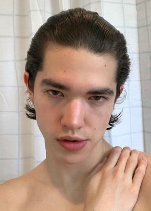 Conan Gray Height, Weight, Age, Girlfriend, Family, Facts, Biography