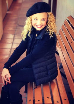 Mallory James Mahoney Height, Weight, Age, Boyfriend, Family, Biography