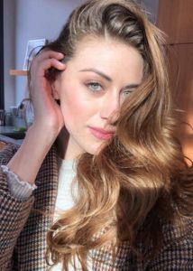 Perry Mattfeld Height, Weight, Age, Boyfriend, Family, Facts, Biography