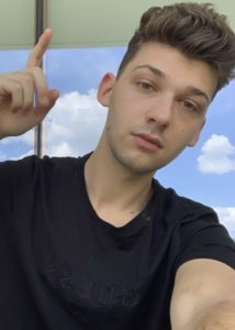 Pokediger1 Height, Weight, Age, Girlfriend, Family, Facts, Biography