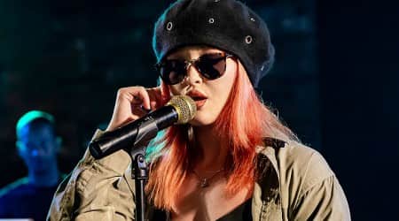 Elley Duhé Height, Weight, Age, Boyfriend, Family, Facts, Biography