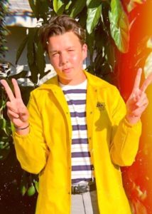 Ethan Munck Height, Weight, Age, Girlfriend, Family, Facts, Biography