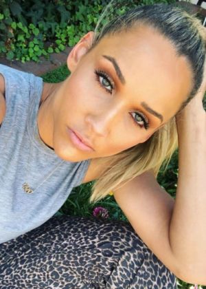 Lolo Jones Height, Weight, Age, Boyfriend, Family, Facts, Biography