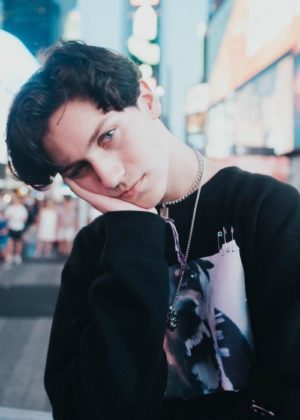 Chase Hudson (xlilhuddy) Height, Weight, Age, Girlfriend, Facts, Biography