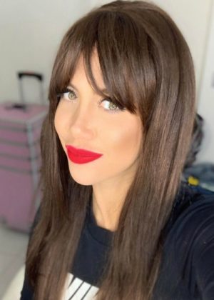 Wanda Nara Height, Weight, Age, Spouse, Family, Facts, Biography