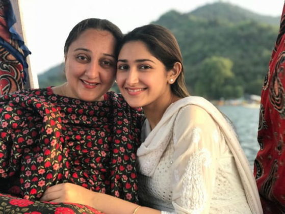 Sayyeshaa Height, Weight, Age, Spouse, Family, Facts, Biography