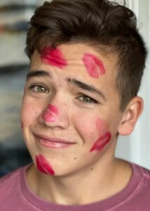 Wyatt Bennett Height, Weight, Age, Girlfriend, Family, Biography