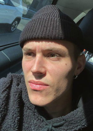 Arón Piper Height, Weight, Age, Boyfriend, Family, Facts, Biography