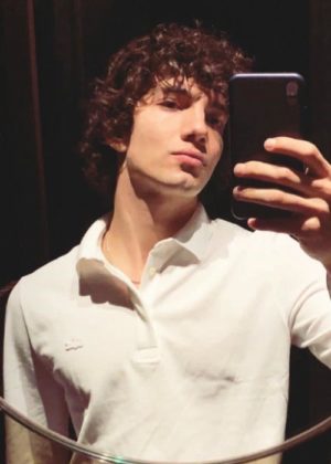 Jorge López (Actor) Height, Weight, Age, Girlfriend, Family, Biography