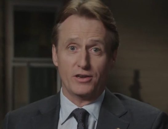 Linus Roache Height, Weight, Age, Spouse, Family, Facts, Biography