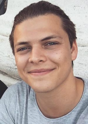Alex Høgh Andersen Height, Weight, Age, Girlfriend, Family, Biography