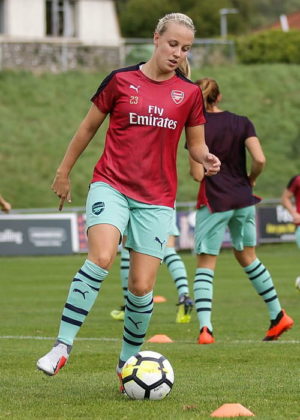 Beth Mead Height, Weight, Age, Girlfriend, Family, Facts, Biography