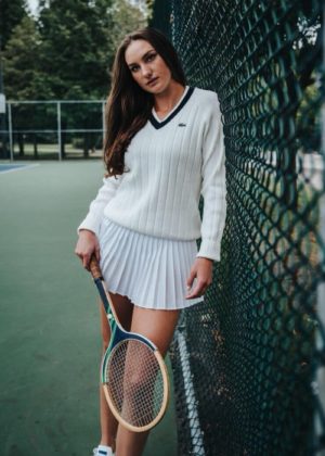 Carson Branstine Height, Weight, Age, Boyfriend, Family, Facts, Biography