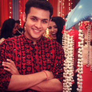 Dev Joshi Height, Weight, Age, Girlfriend, Family, Facts, Biography