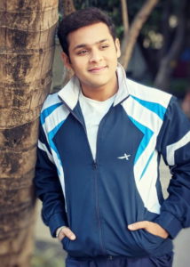 Dev Joshi Height, Weight, Age, Girlfriend, Family, Facts, Biography