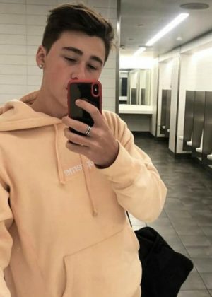 Garren Stitt Height, Weight, Age, Girlfriend, Family, Facts, Biography