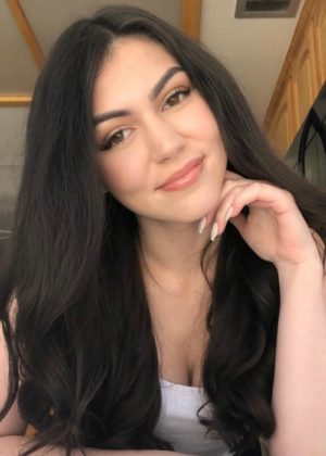 Mikaela Pascal Height, Weight, Age, Boyfriend, Family, Facts, Biography