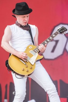 Tom Thacker (Musician) Height, Weight, Age, Girlfriend, Facts, Biography