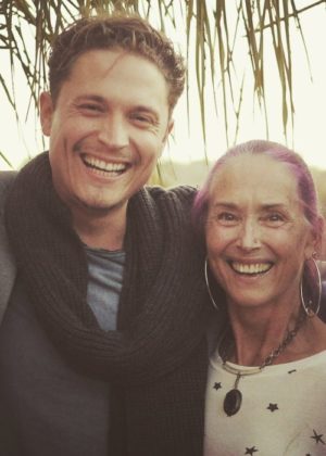 Elijah Allan-Blitz Height, Weight, Age, Girlfriend, Family, Facts ...