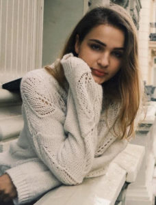 Lisa Vicari Height, Weight, Age, Boyfriend, Family, Facts, Biography