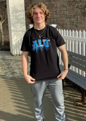 Logan Zehr Height, Weight, Age, Girlfriend, Family, Facts, Biography