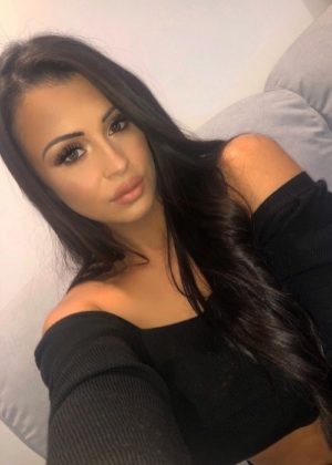 Mia Boardman Height, Weight, Age, Boyfriend, Family, Facts, Biography