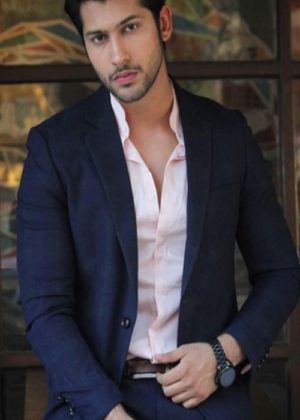 Namish Taneja Height, Weight, Age, Girlfriend, Family, Facts, Biography