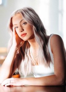 Riley Hubatka Height, Weight, Age, Boyfriend, Family, Facts, Biography