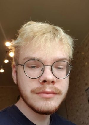 Aksually Height, Weight, Age, Boyfriend, Family, Facts, Biography