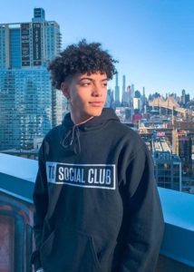 DerekTrendz Height, Weight, Age, Girlfriend, Family, Biography