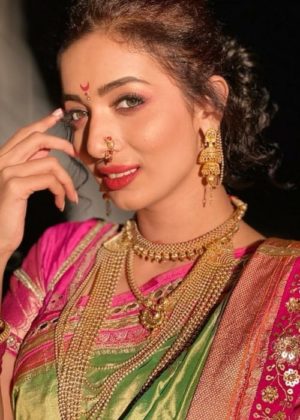 Heena Panchal Height, Weight, Age, Boyfriend, Family, Facts, Biography