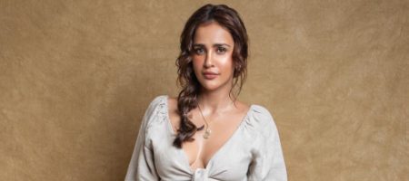 Aisha Sharma Height, Weight, Age, Boyfriend, Family, Facts, Biography