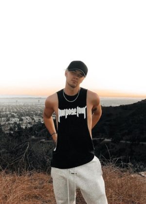 Austin Hare Height, Weight, Age, Body Statistics, Girlfriends, Facts ...