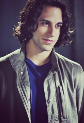 Deniz Akdeniz Height, Weight, Age, Girlfriend, Family, Facts, Biography