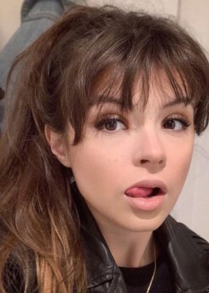 Emily Coates (English Actress) Height, Weight, Age, Girlfriend, Biography