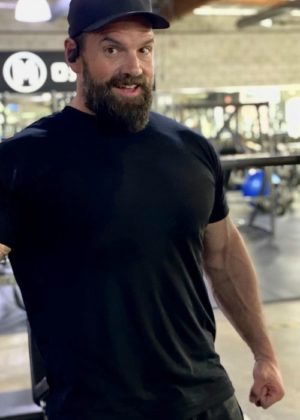 Ethan Suplee Height, Weight, Age, Spouse, Family, Facts, Biography