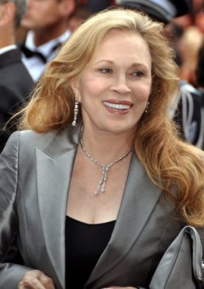 Faye Dunaway Height, Weight, Age, Spouse, Family, Facts, Biography