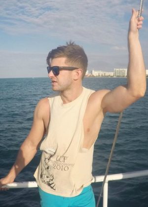 Fourzer0seven Height, Weight, Age, Body Statistics, Family, Education