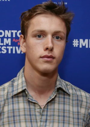 Harris Dickinson Height, Weight, Age, Girlfriend, Family, Facts, Biography