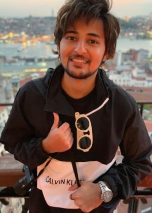 Darshan Raval Height, Weight, Age, Girlfriend, Biography, Facts