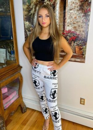 Isabella Barrett Height, Weight, Age, Boyfriend, Facts, Biography