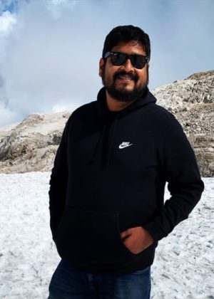 Om Raut Height, Weight, Family, Facts, Spouse, Education, Biography