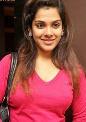 Sandhya Height, Weight, Age, Spouse, Family, Facts, Biography